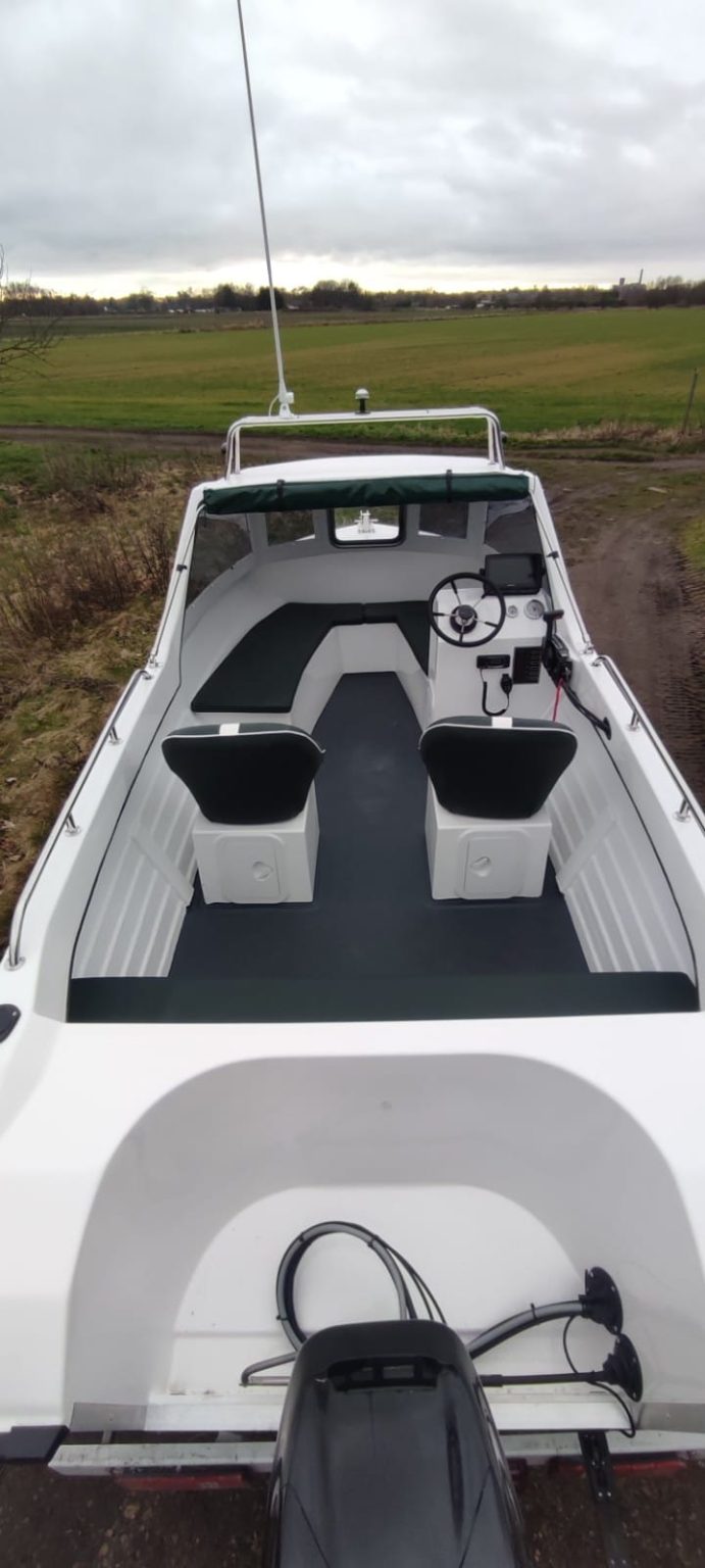 Explorer Boats